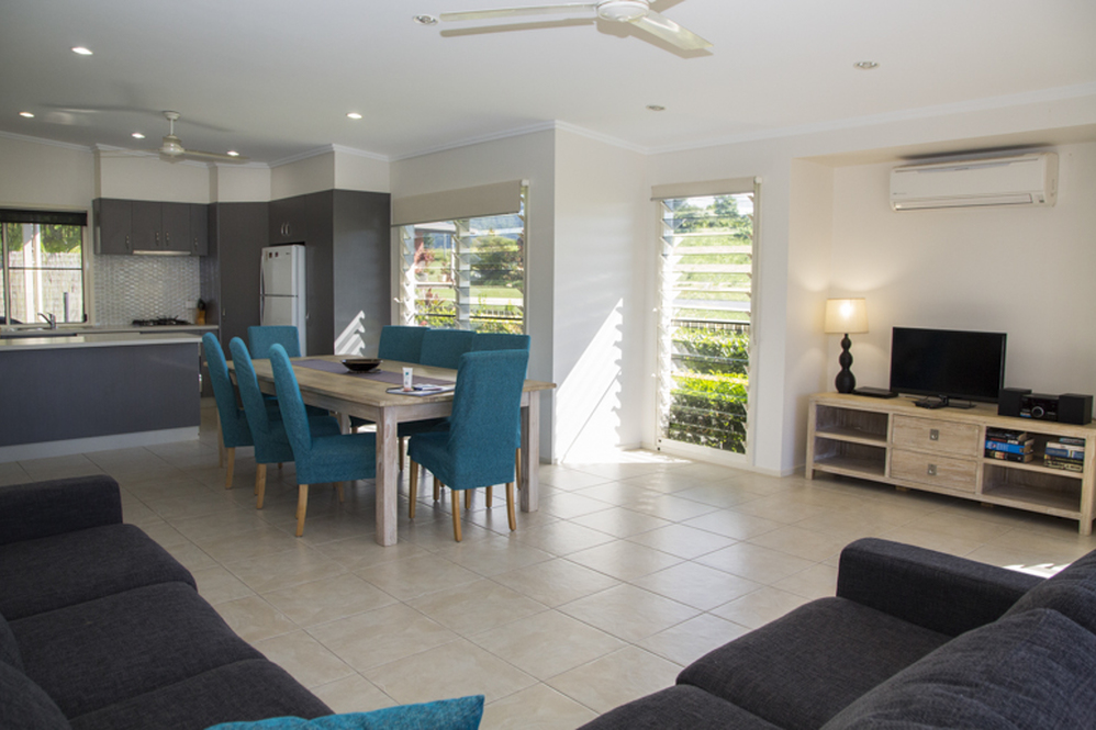 Mission Beach Holiday Homes • Solitaire • Mission Beach Holiday ...