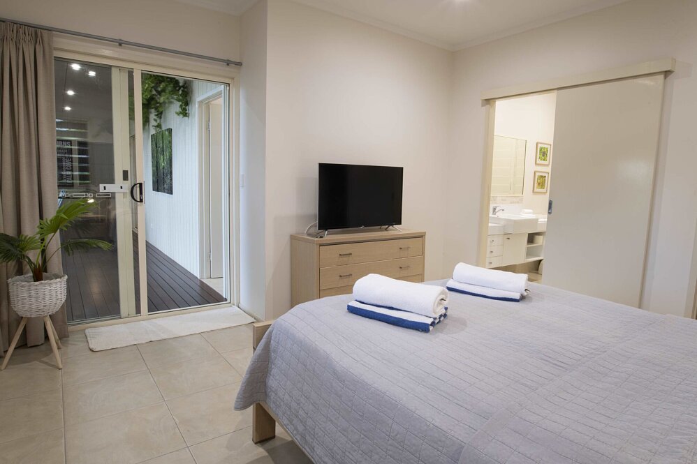 Mission Beach Holiday Homes • Solitaire • Mission Beach Holiday ...